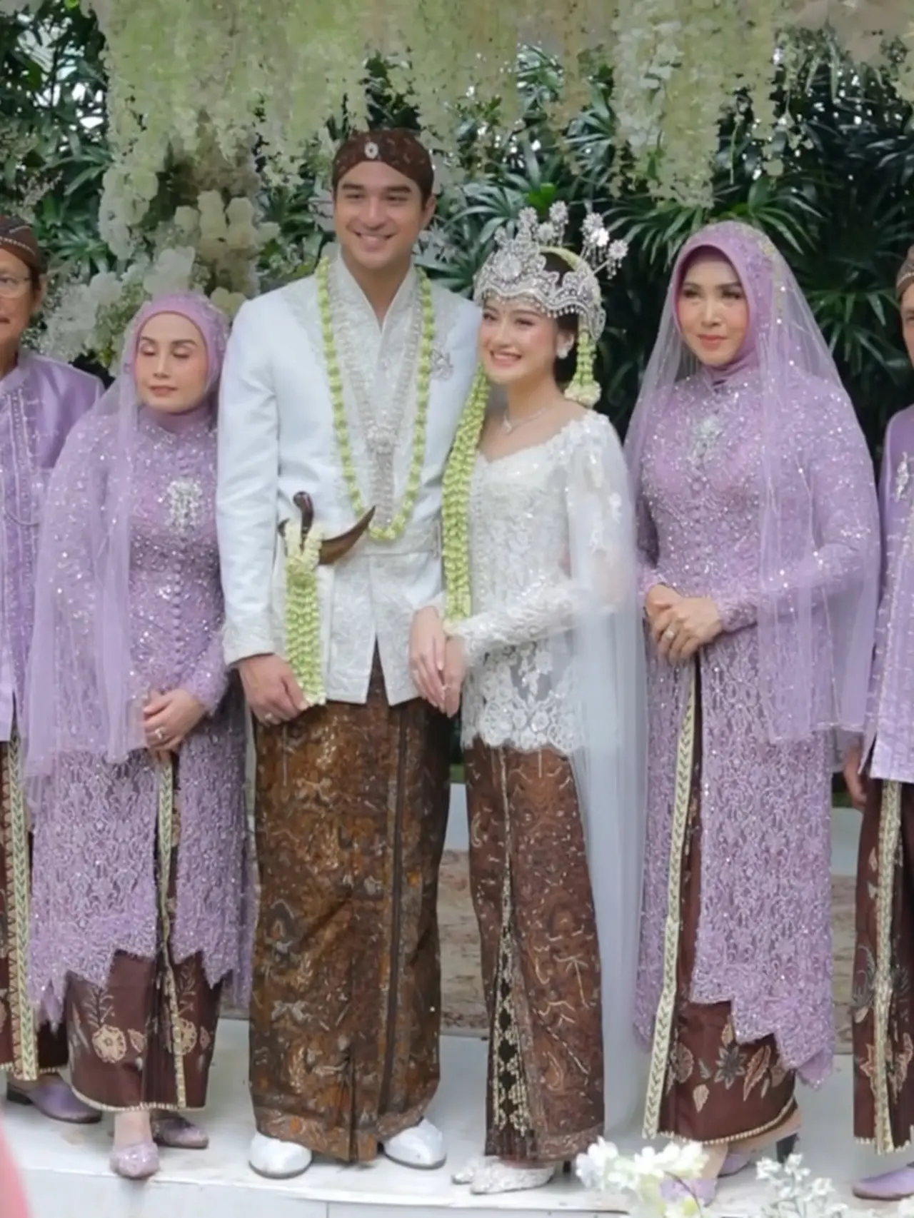 8 Potret Salshabilla Adriani dan Ibrahim Risyad Menikah dengan Adat ...