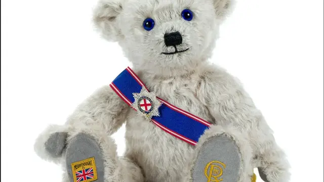 Raja Charles III Jual Boneka Beruang Rp5,9 Juta, Begini Penampakannya ...