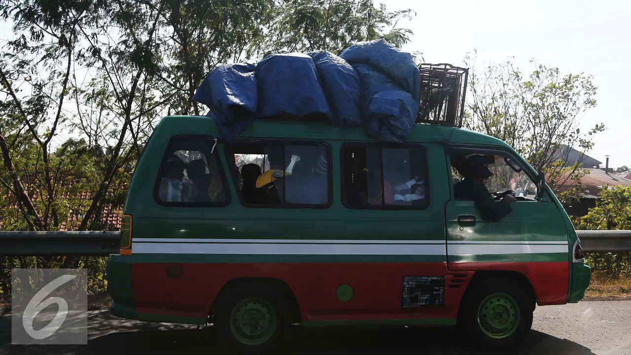 ASDP Sediakan 30 Angkot Gratis Angkut Pemudik dari Stasiun Cilegon ke Pelabuhan Merak - Regional ...