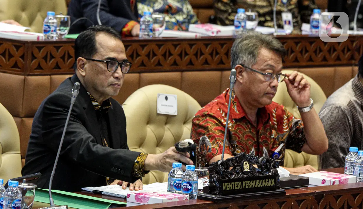 Menhub dan Komisi V DPR Raker Bahas Evaluasi APBN hingga RKA K/L dan RKP TA 2024 - Foto Liputan6.com