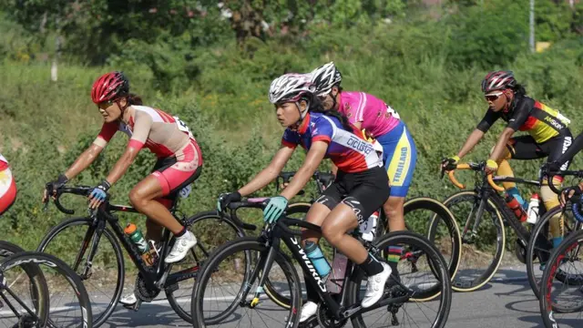 Persembahkan Emas Ketiga SEA Games 2021 dari Balap Sepeda, Ayustina ...