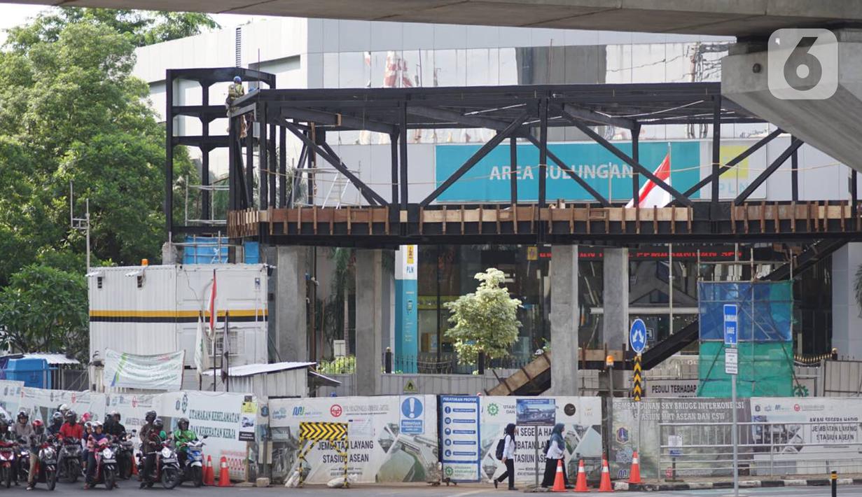 FOTO: Habiskan Rp 30 Miliar, Begini Progres Pembangunan Skybridge MRT ...