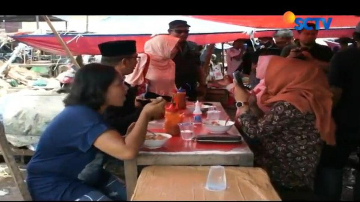 Blusukan ke Pasar, Ridwan Kamil Sapa dan Swafoto Bersama Warga Bekasi - News Liputan6.com