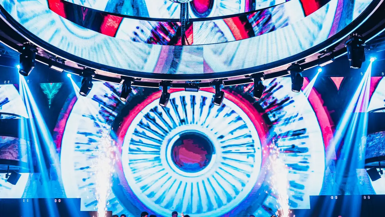 DJ Internasional Inquisitive dan CashCash Bakal Manggung di Surabaya ...