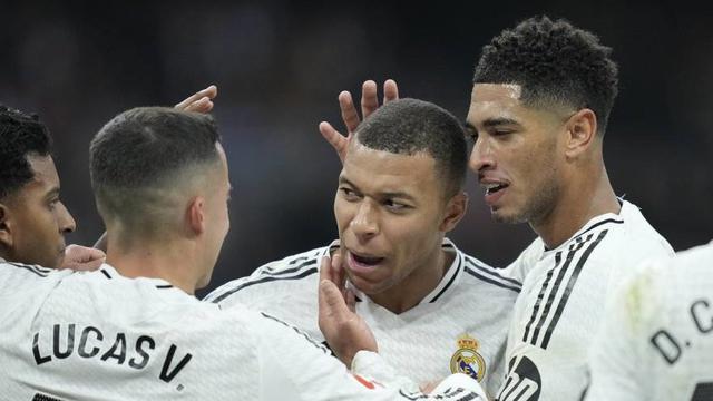 Mbappe Bahagia Alaba Akhirnya Kembali Bermain untuk Real Madrid