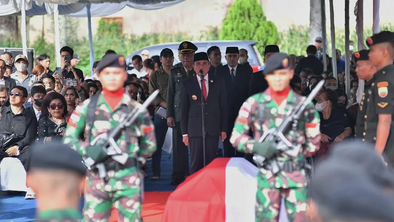 Rudolf Pardede Dimakamkan Secara Militer di Kompleks Pemakaman TD ...