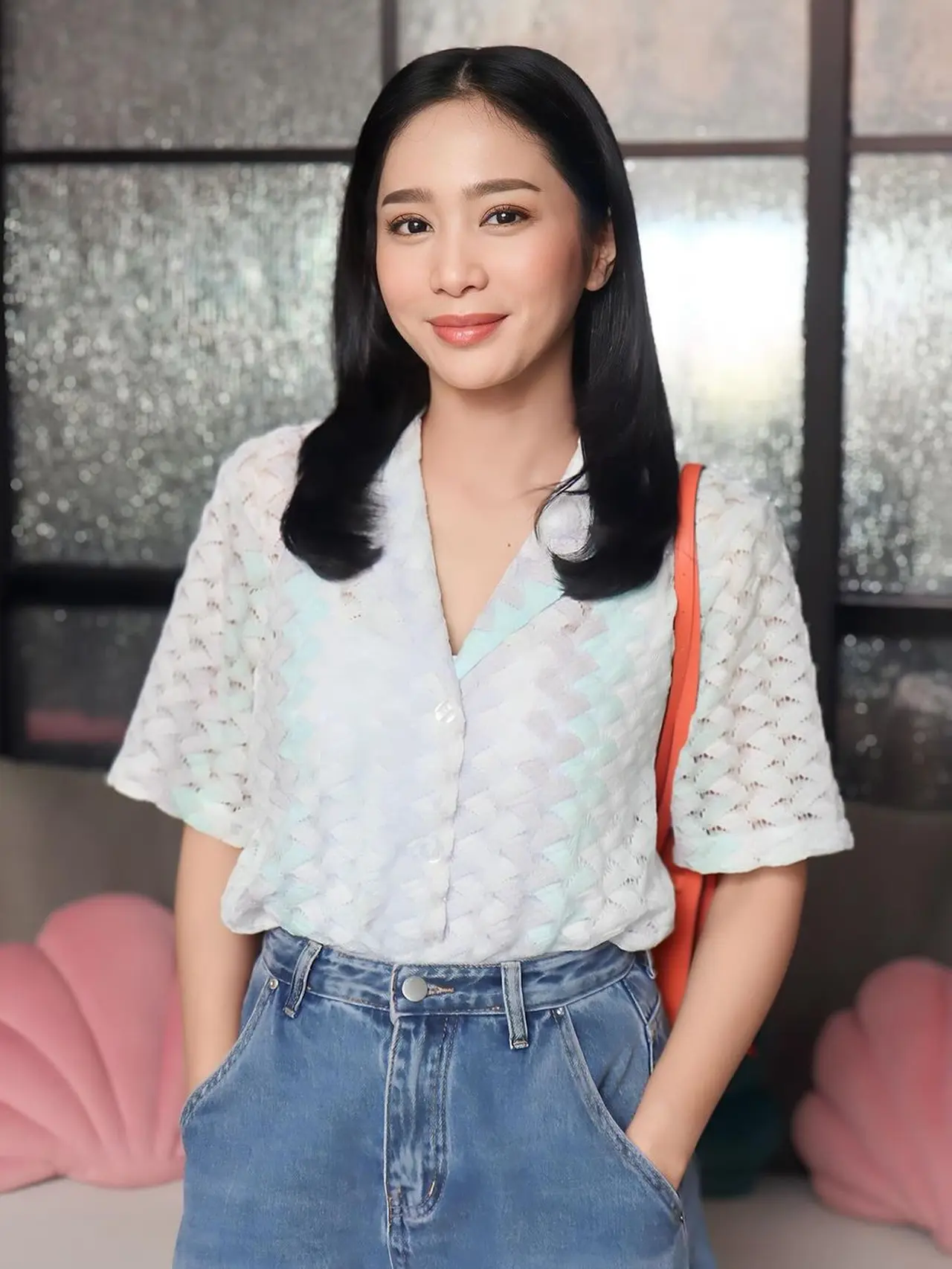 Rahasia Awet Muda Bunga Zainal di Usia 38 Tahun: Intip Profil dan Agamanya - Citizen6 Liputan6.com