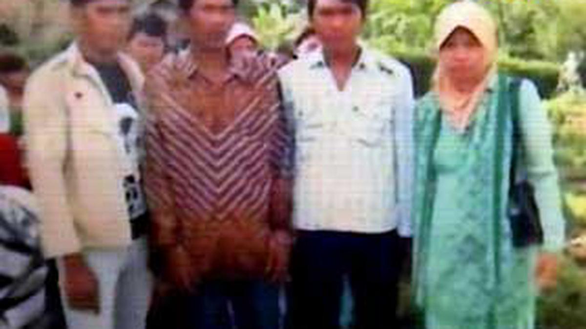 Keluarga Tak Percaya Onis Gantung Diri - News Liputan6.com