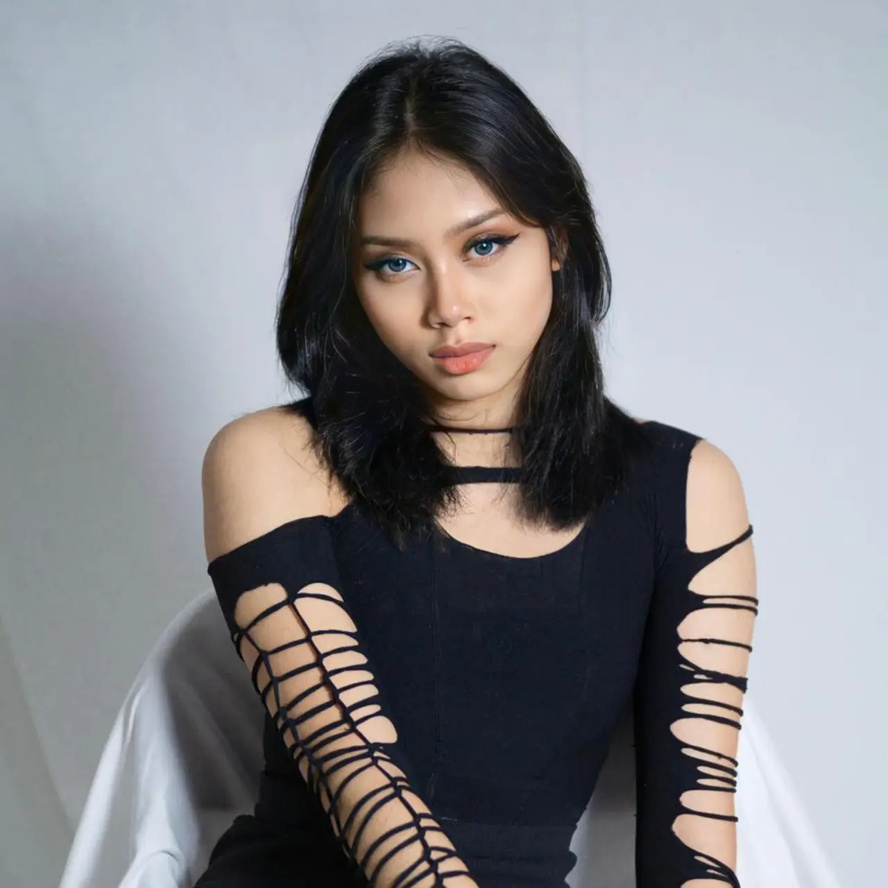Yasha Menyajikan Single Debut Better, Kisah Manipulasi Dalam Sebuah ...