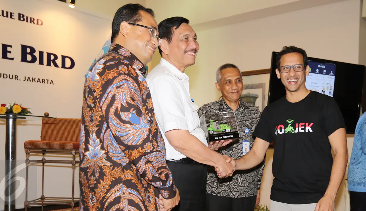 Menko Kemaritiman dan Menhub Luncurkan Aplikasi Go Blue Bird - Foto ...