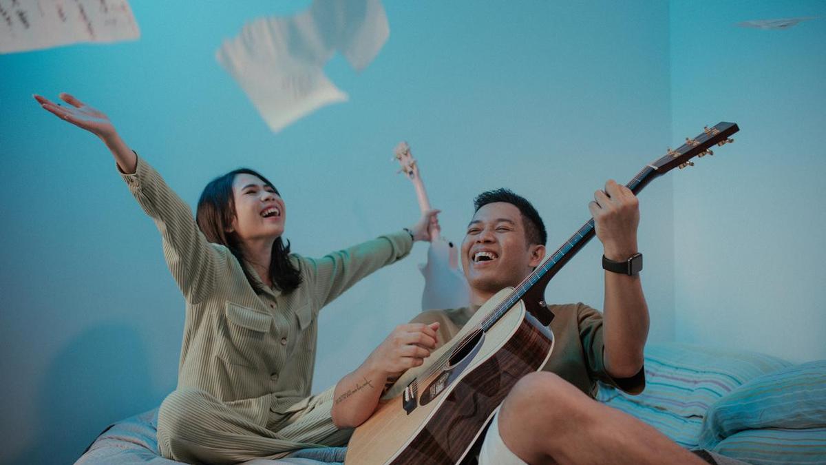 Suara Kayu Luncurkan Lagu Obat Rindu Bersama Musikus Asal Malaysia ...