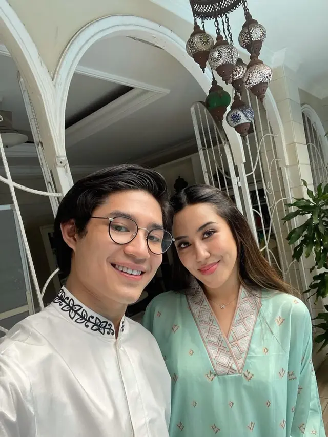 Calon Menantu Tamara Bleszynski, Ini 7 Potret Cleantha Kekasih Teuku ...