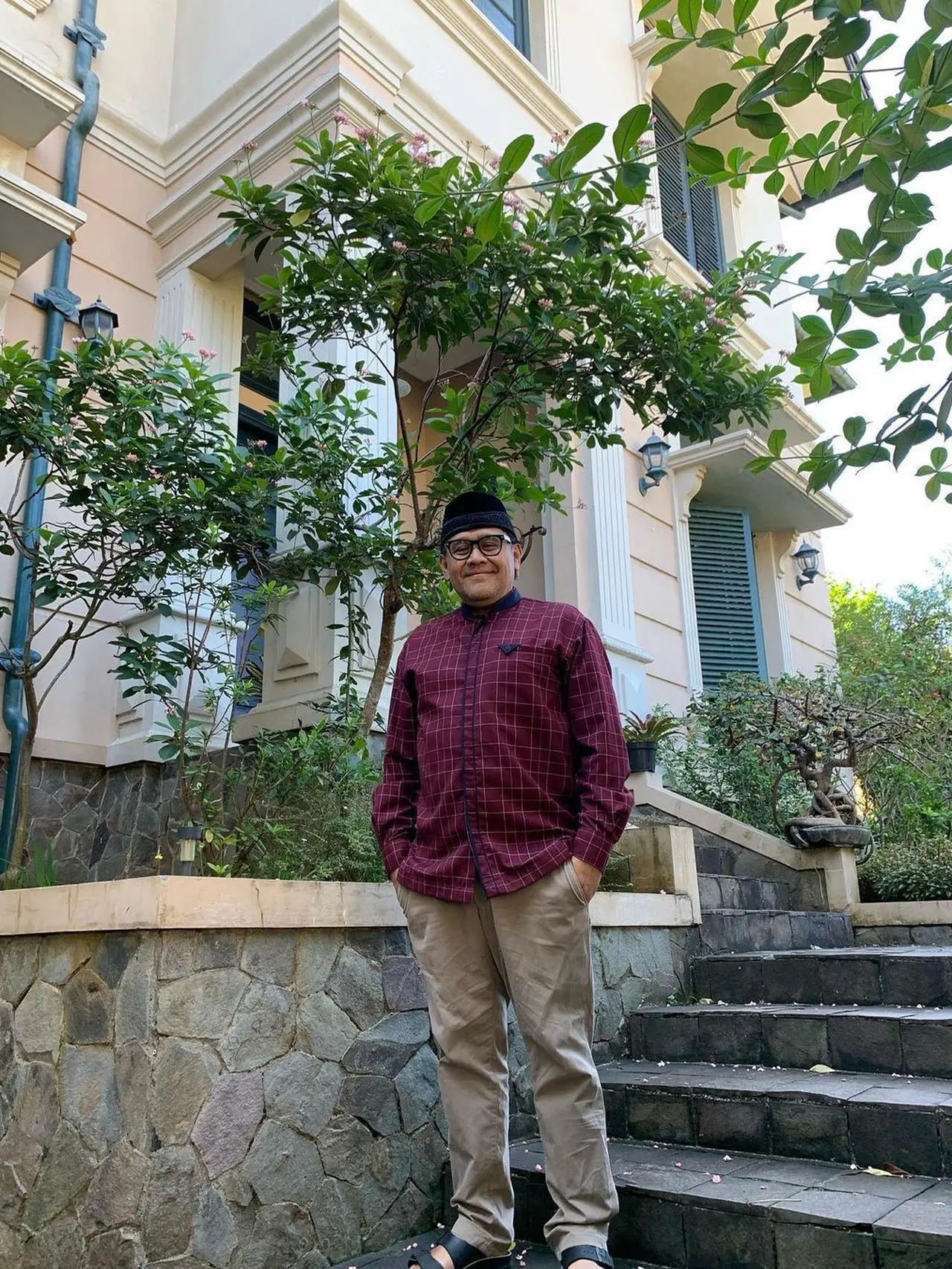 Profil Benni Setiawan Sutradara Layangan Putus Yang Viral, Pernah Antar ...