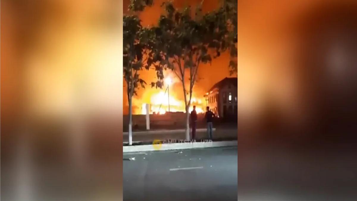 Ledakan Gudang Dekat Bandara di Ibu Kota Uzbekistan Picu Kebakaran, Diduga Tersambar Petir ...