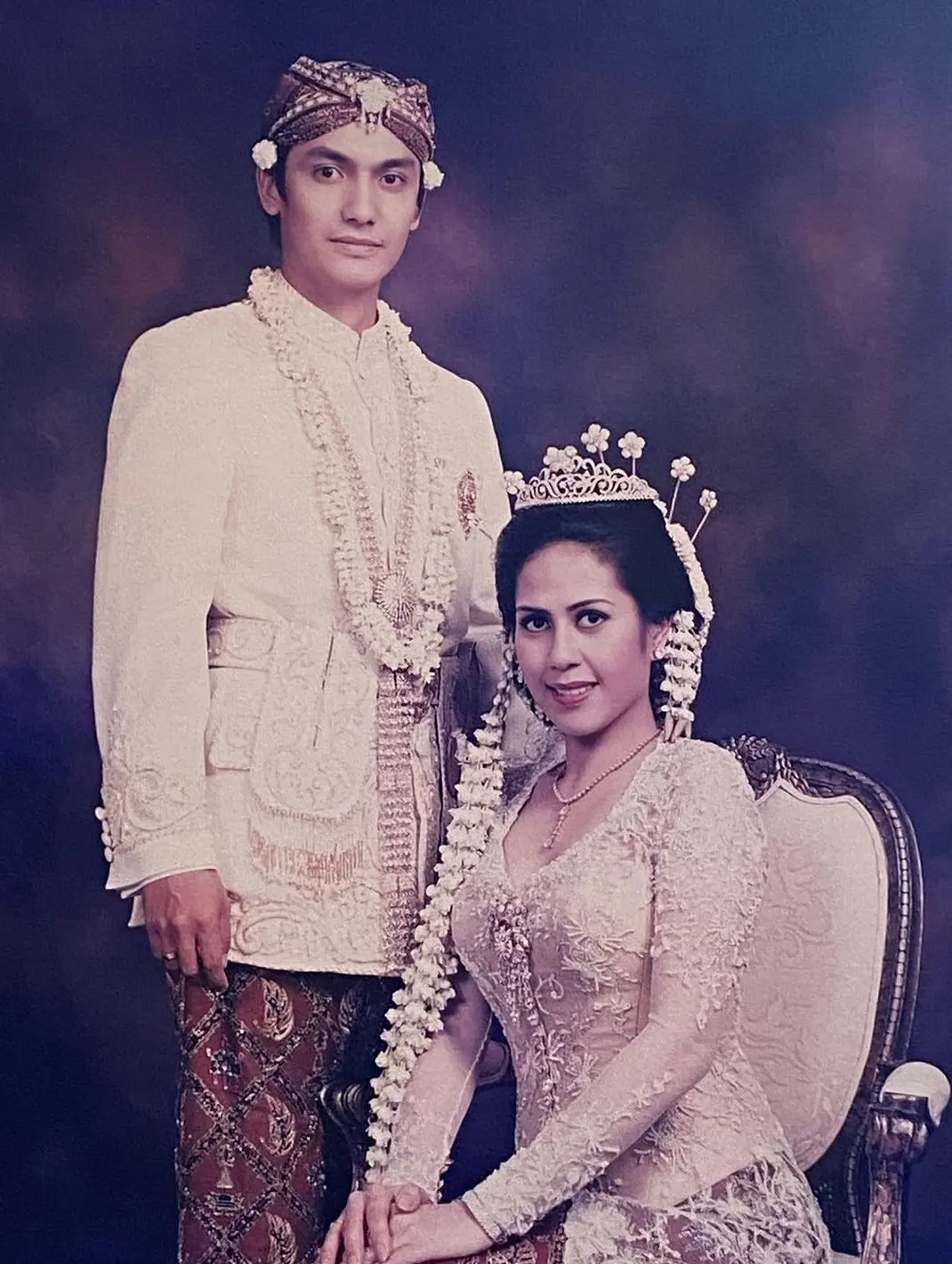 Ultah Pernikahan ke-20, Gunawan Unggah Foto Jadul, Paras Gantengnya ...