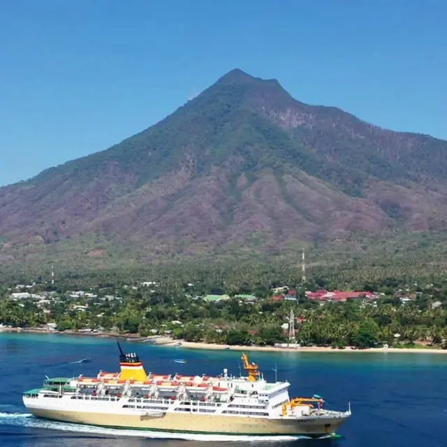 6 Fakta Menarik Gunung Ile Mandiri di Flores Timur NTT yang Jadi Latar ...