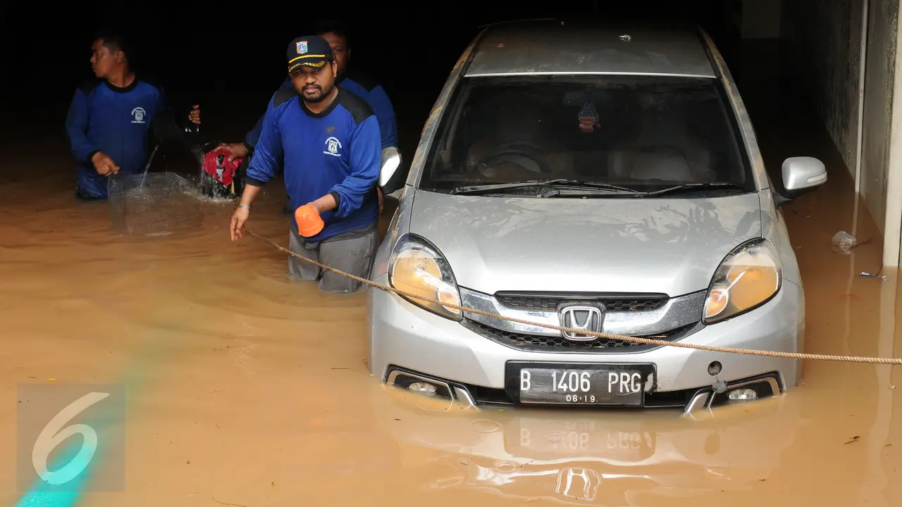 Ciri-Ciri Mobil Bekas Banjir - Otomotif Liputan6.com