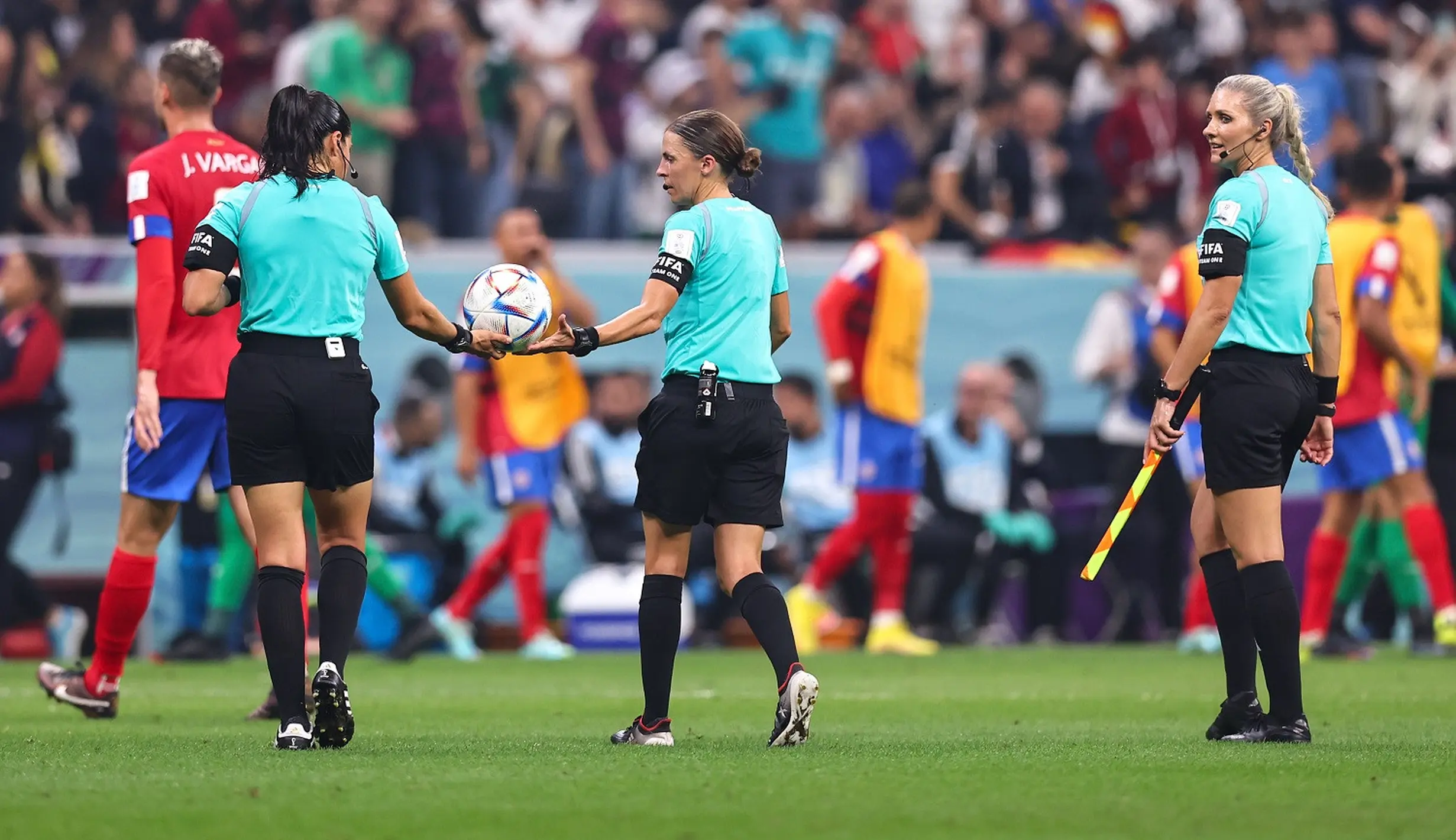 Intip Aksesoris Mewah Wasit Piala Dunia 2022, Pakai Jam Tangan Hublot ...