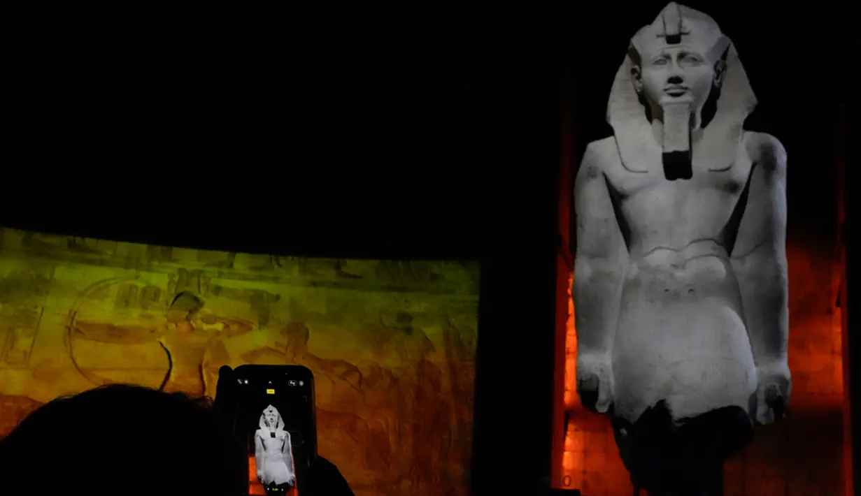 Koleksi Harta Karun Para Firaun Dipamerkan di Museum Australia - Foto ...