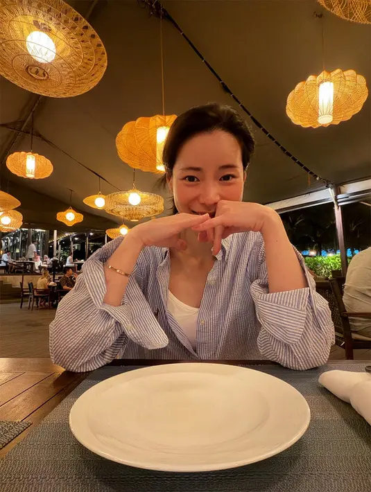 Bare Face Saat Liburan di Bali, 7 Potret Lim Ji Yeon Buktikan Pesonanya ...