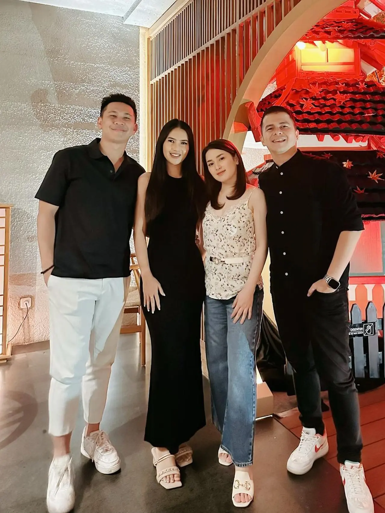 Putus dari John Schaap, Ini 6 Potret Soraya Rasyid Bareng Pacar Baru - Hot Liputan6.com