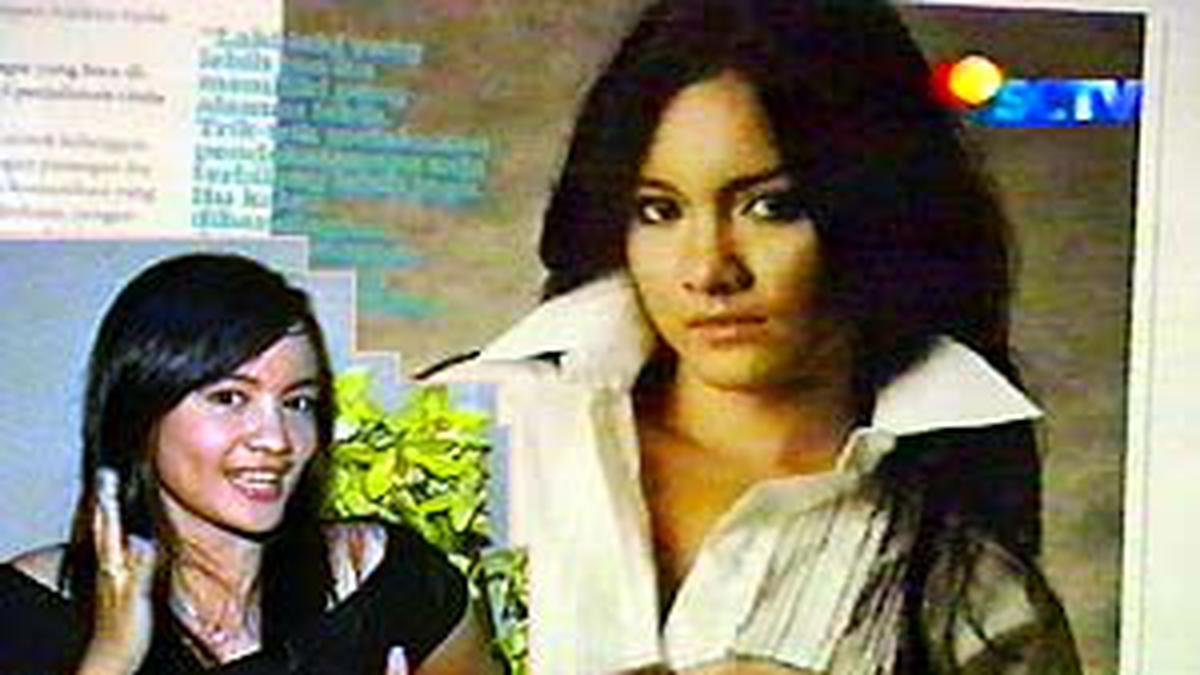 Pose Menantang Intan Nuraini