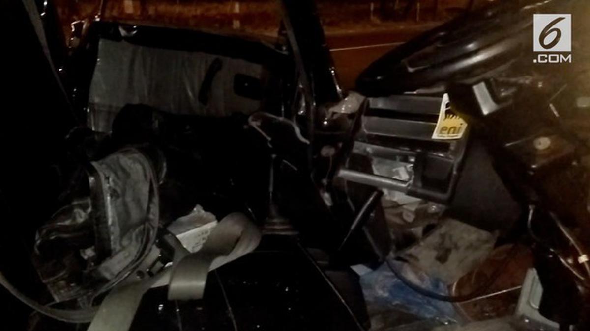 VIDEO: Kecelakaan Bus Vs Pikap, Pengemudi Tak Sadarkan diri - Otomotif ...