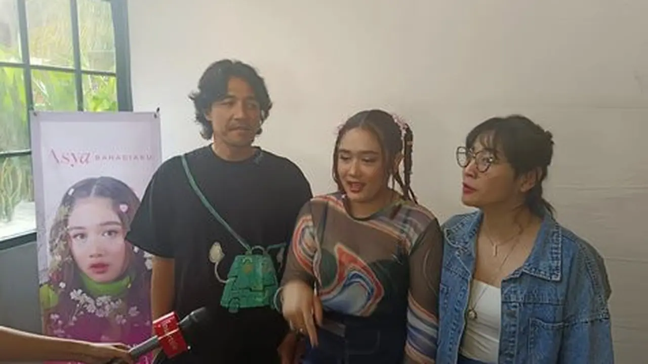 Dukungan Hesti Purwadinata dan Edo Borne Untuk Asya Yang Merilis Lagu ...