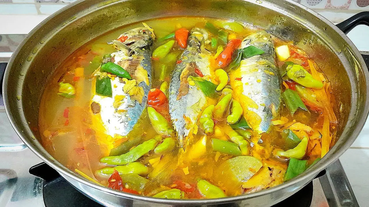 5 Resep Ikan Kuah Kuning, Hidangan Lezat dan Mudah Dibuat - Food Fimela.com