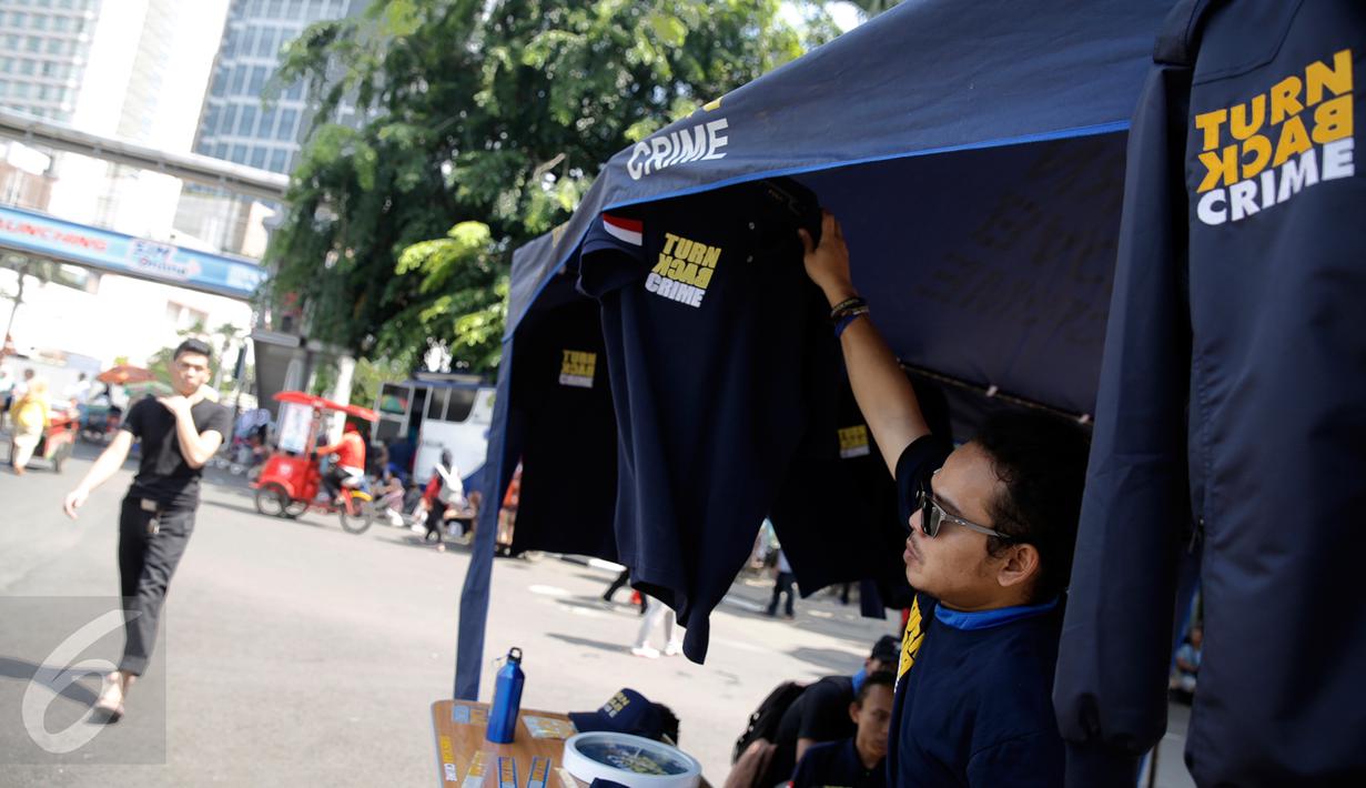 Baju Turn Back Crime Mulai Diburu Pecinta Fashion - Foto Liputan6.com