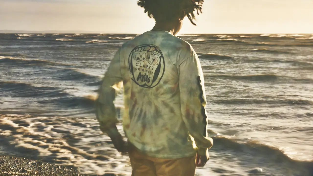 Model Sepatu Bergaya Street Style Kekinian dari Aries x Clarks untuk ...