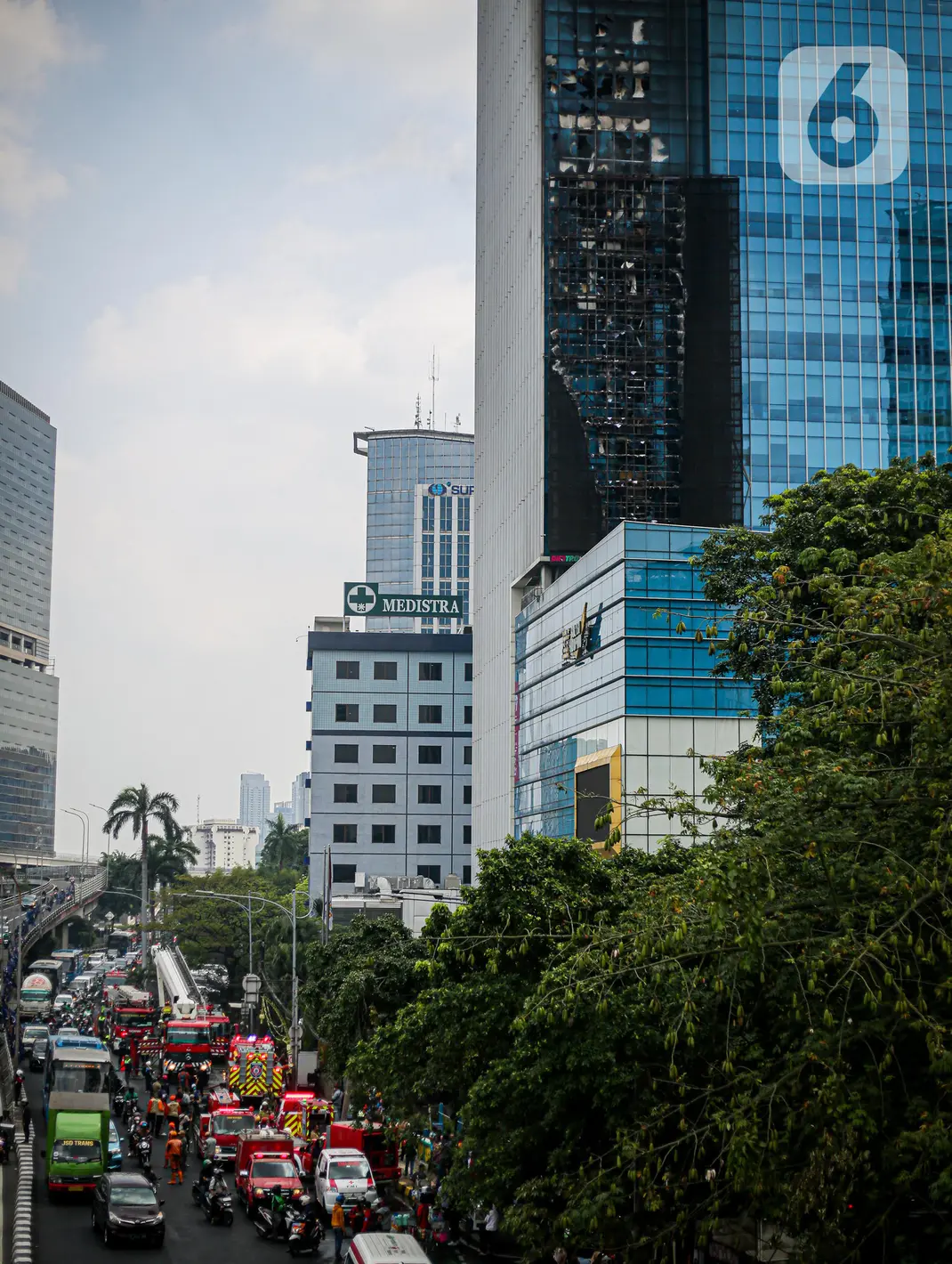 Penampakan Sisa Kebakaran yang Menghanguskan Sebagian Gedung K-Link ...
