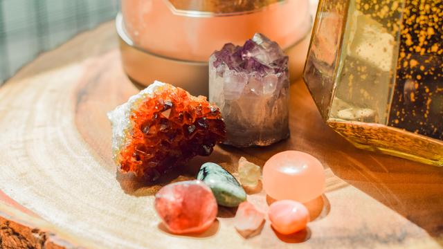 Rose Quartz dan Amethyst Batu Kristal Paling Populer, Ini Kegunaannya ...