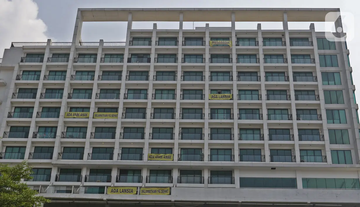 FOTO: Penghuni Apartemen Nine Residence Tolak Pembangunan RS Darurat ...