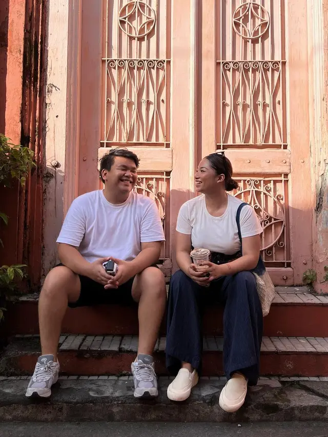 5 Potret Kebersamaan Teuku Ryzki dengan Sang Kekasih - Entertainment Fimela.com