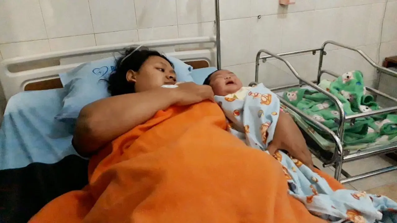 Kisah Kelahiran Bayi 'Raksasa' Cilacap Bikin Repot Sekeluarga ...