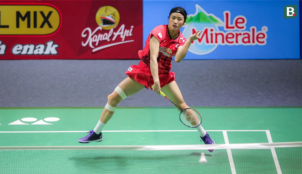 Foto: So Sweet! An Se Young dan Wang Zhi Yi Tukeran Bando setelah Laga Sengit di Semifinal ...