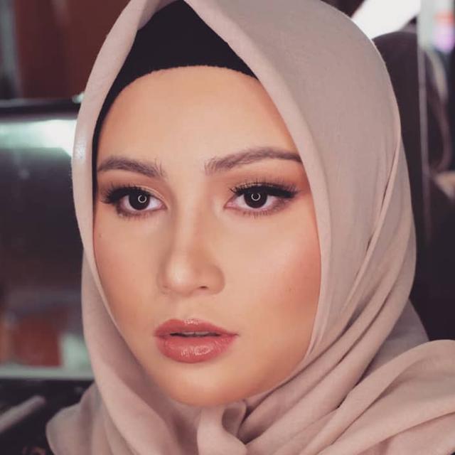 7 Potret Kiki Azhari Pemeran Viola di Sinetron Putih Abu-Abu yang Kini Berhijab - Hot Liputan6.com
