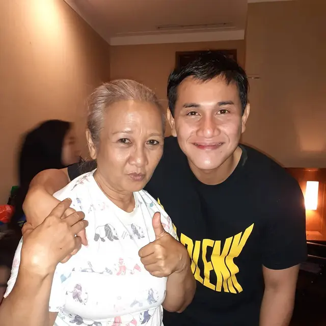 Masih Eksis, Ini 6 Kebersamaan Yati Surachman Bareng Artis Muda Tanah Air - Hot Liputan6.com