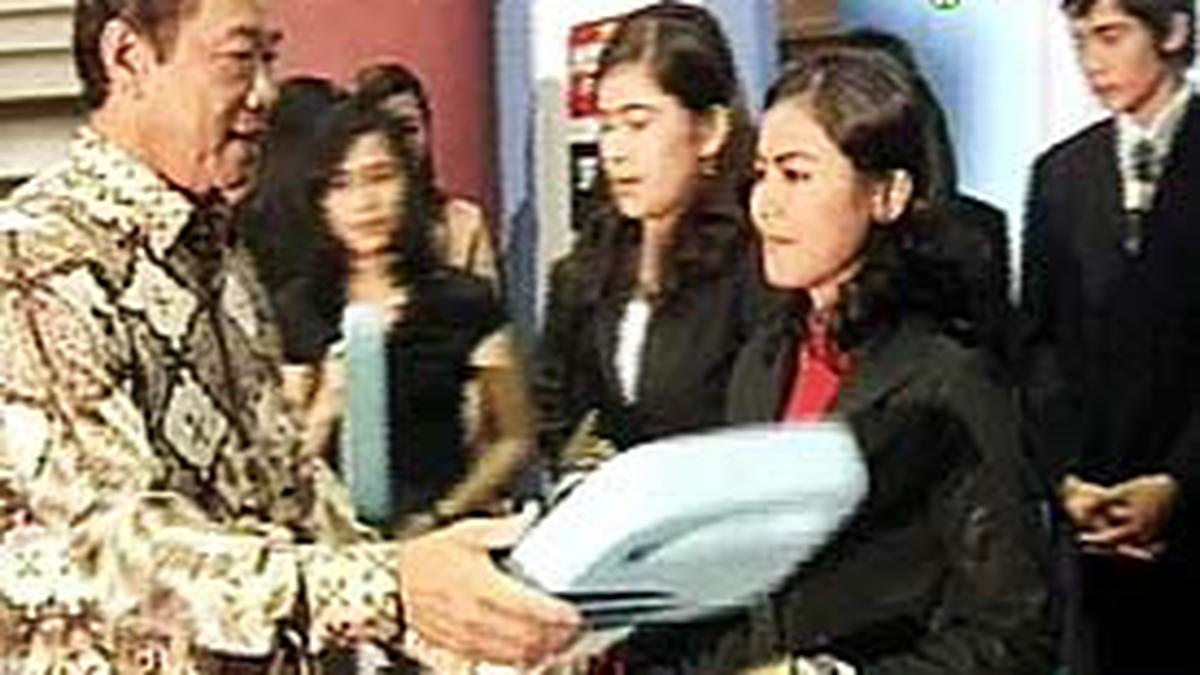 Devi dan Septiani Juara MLL6 Padang - News Liputan6.com