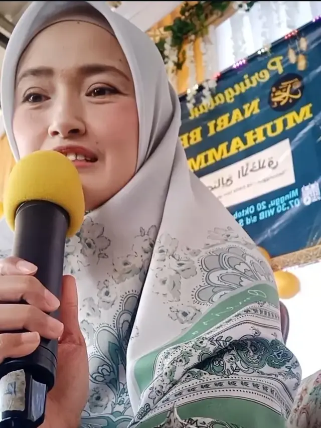 7 Potret Mega Aulia Kini Jadi Ustazah, Soroti Akting di “Tukang Bubur ...