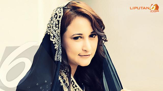 Rinada Rilis Lagu Religi Bernuansa Rock - ShowBiz Liputan6.com