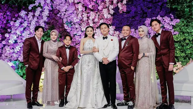 Adu Gaya Putri Delina dan Pacar Sule Santyka Fauziah di Pernikahan Mahalini dan Rizky Febian ...
