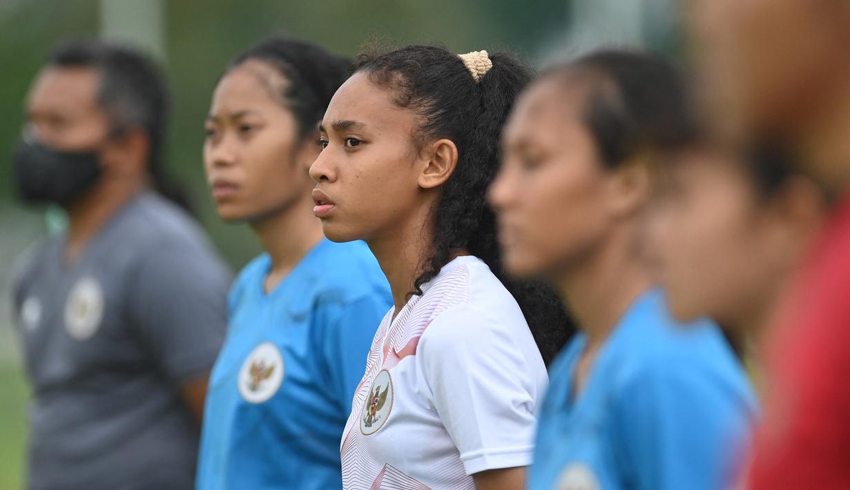 FOTO: Timnas Sepakbola Putri Indonesia Jalani Pemusatan Latihan Perdana ...