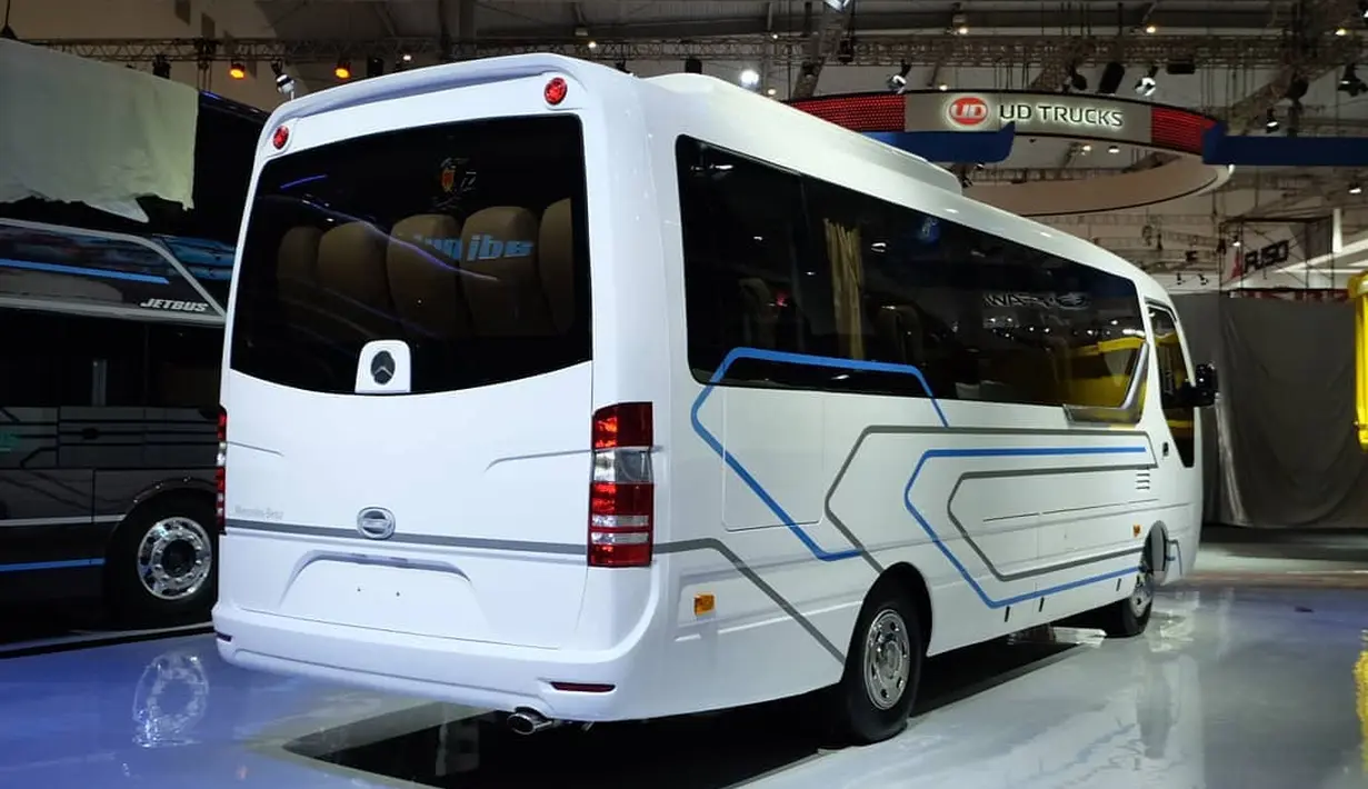 6 Potret Jetbus Big Benz, Microbus dengan Desain Unik - Photo Otosia.com