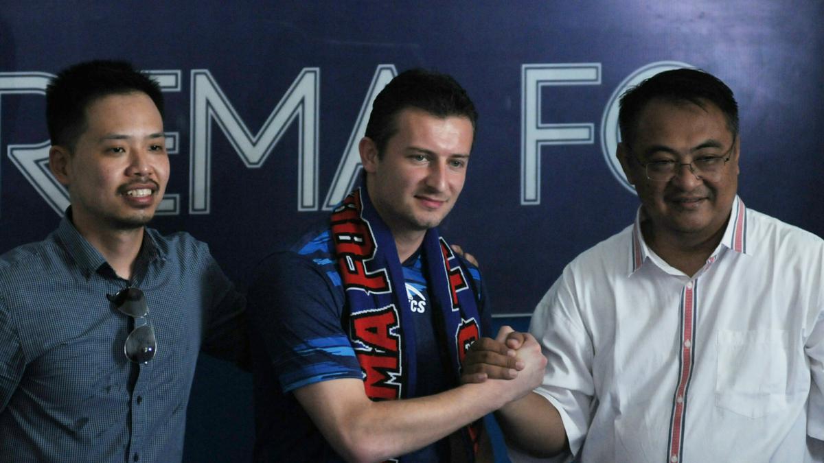 3 Hal yang Membuat Arema Jatuh Cinta dengan Balsa Bozovic