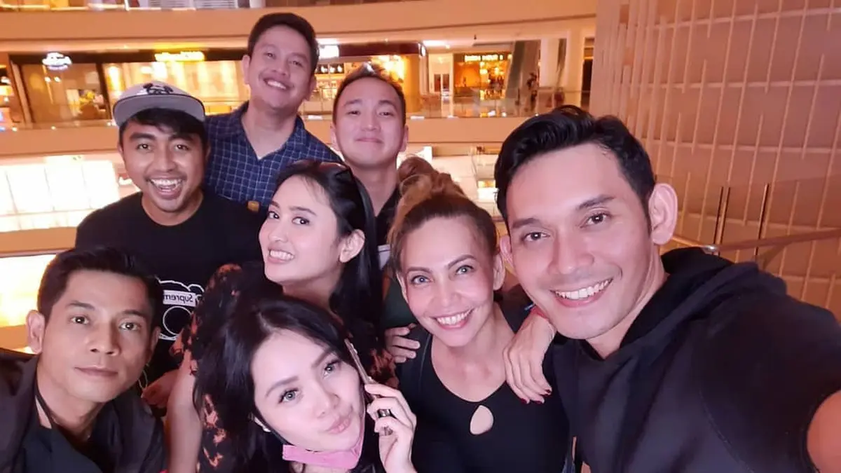 19 Tahun Bersahabat, Ini 8 Potret Kekompakan Peserta AFI 1 dari Masa ke ...