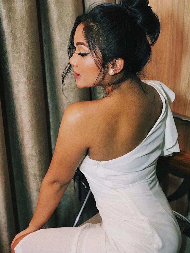 Cantik, Potret Marion Jola dengan Dress Santai - Entertainment Fimela.com