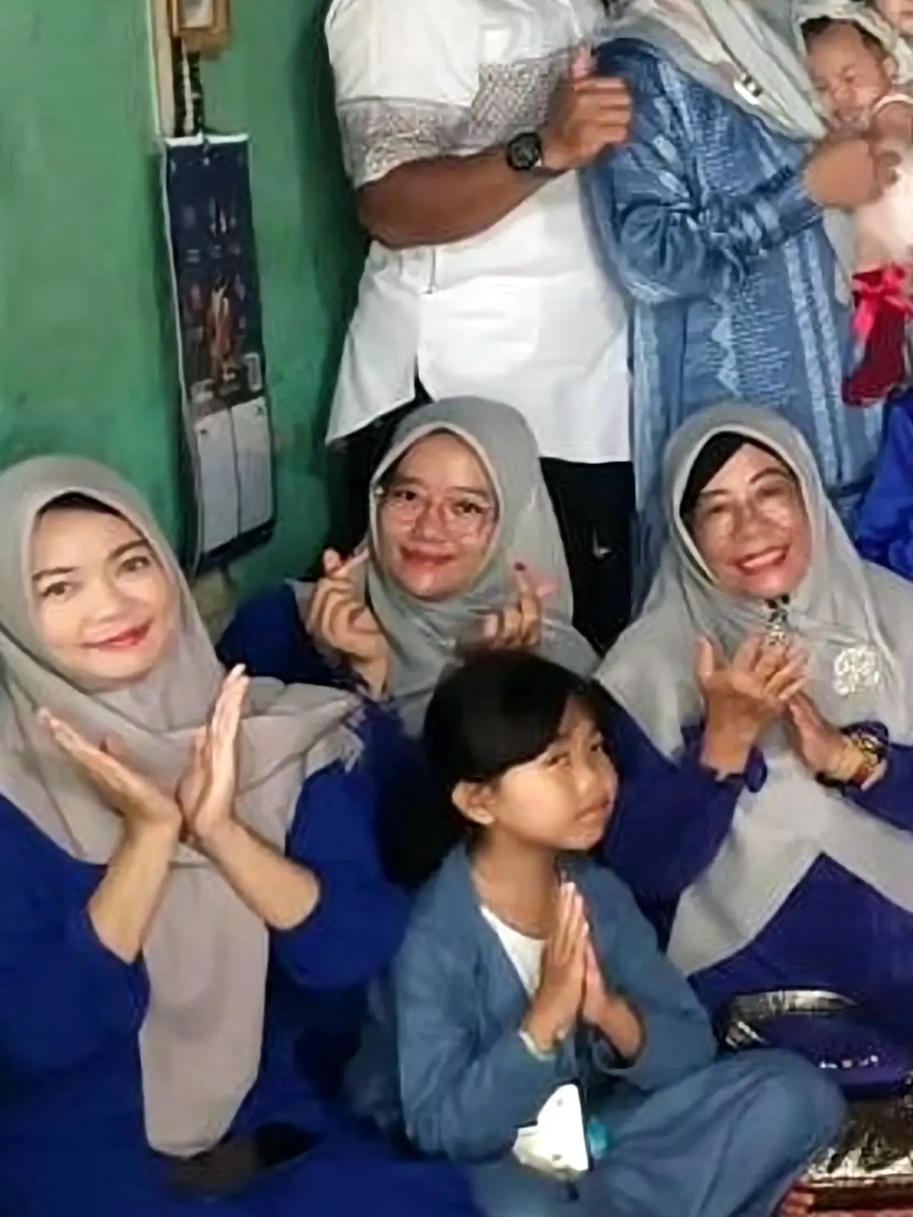7 Potret Lawas Ayu Kartika Istri Andika Kangen Band, Foto Kuliah Bikin ...