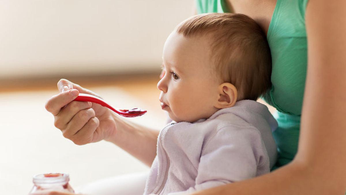 Menu Pendamping ASI Pertama yang Terbaik untuk Bayi - Health Liputan6.com